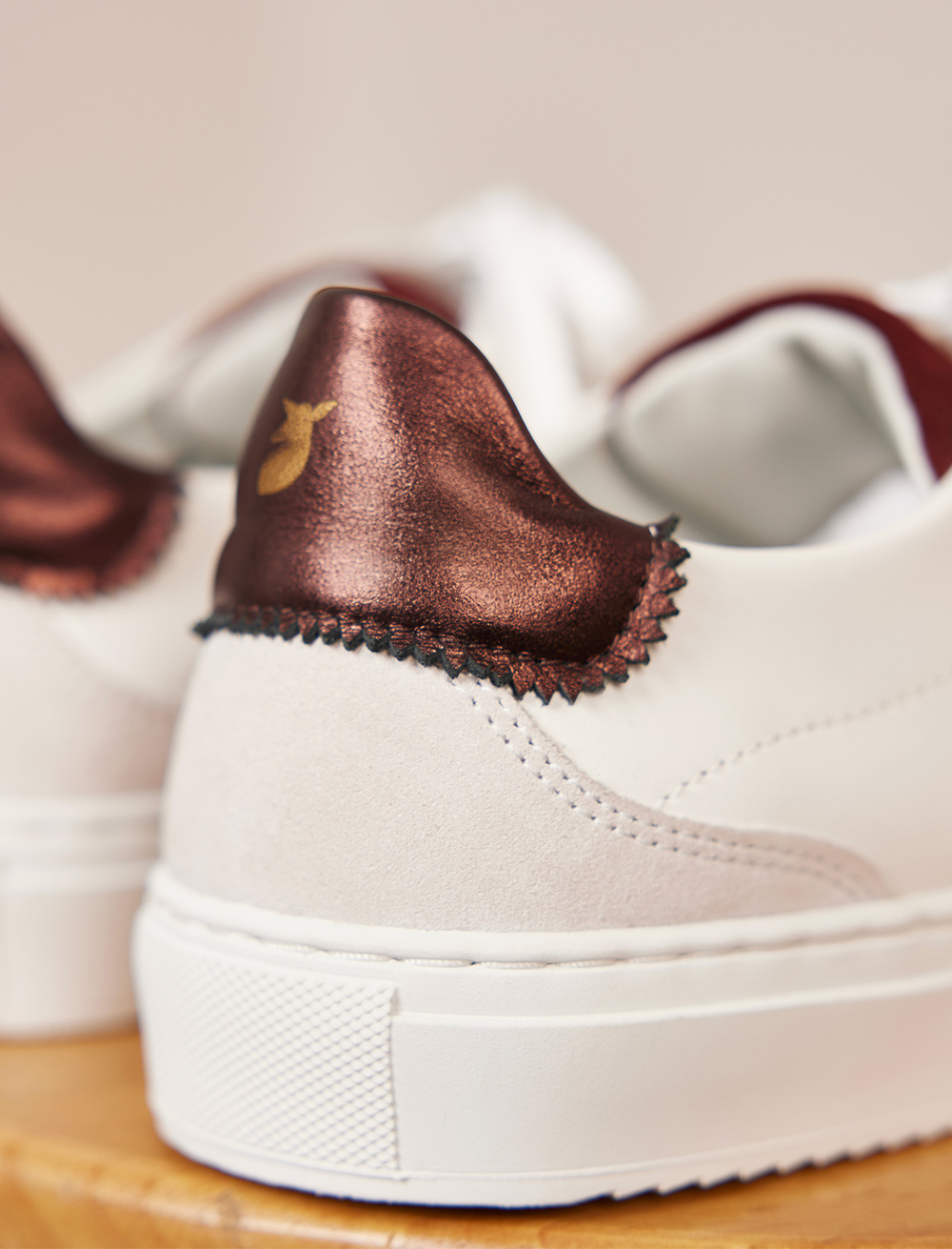Sneakers en Cuir pour Femme : Pour des Looks Chic ou Décontractés ...
