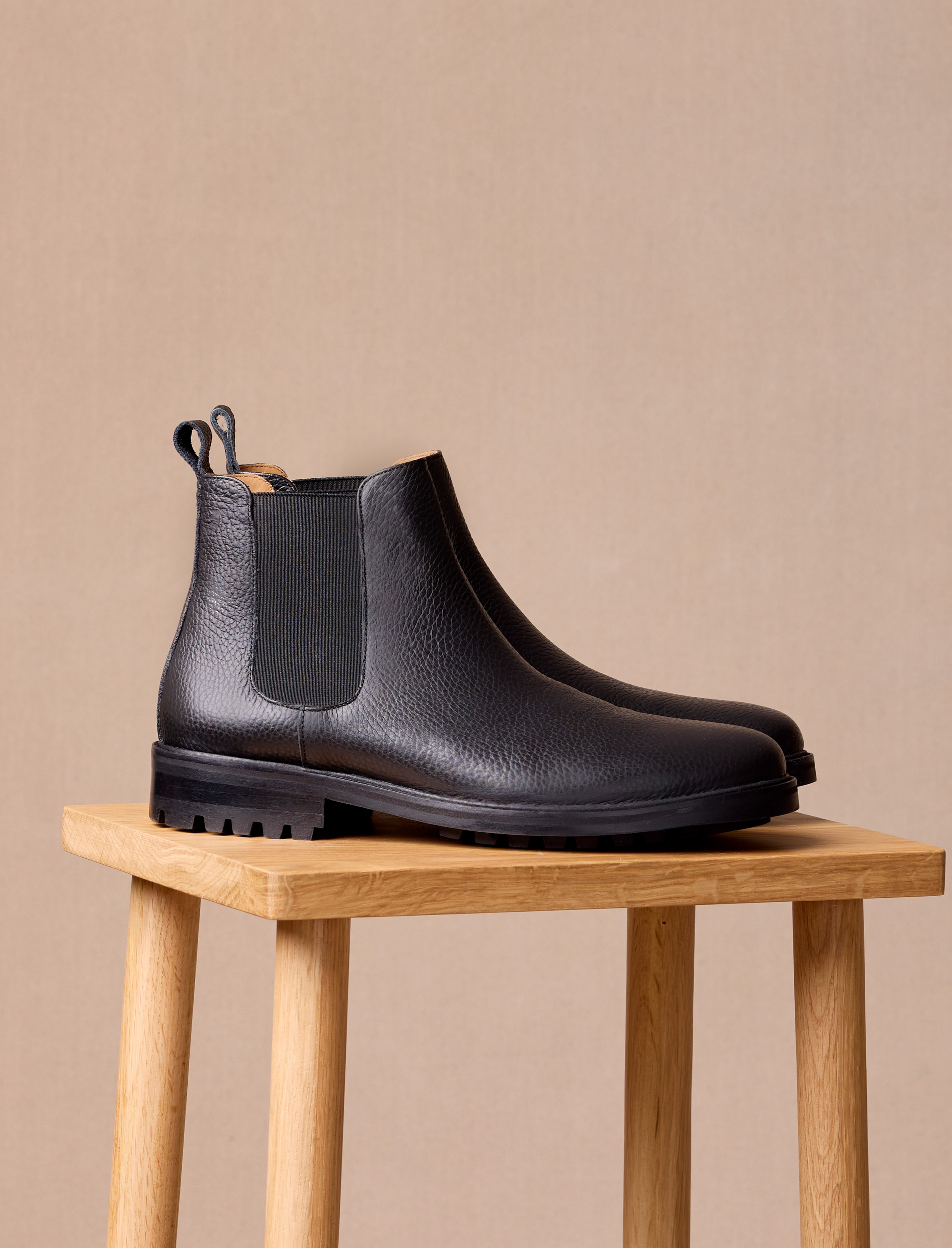Boots en Cuir Grainé Homme Noir - Modèle Chelsea Boots Commando