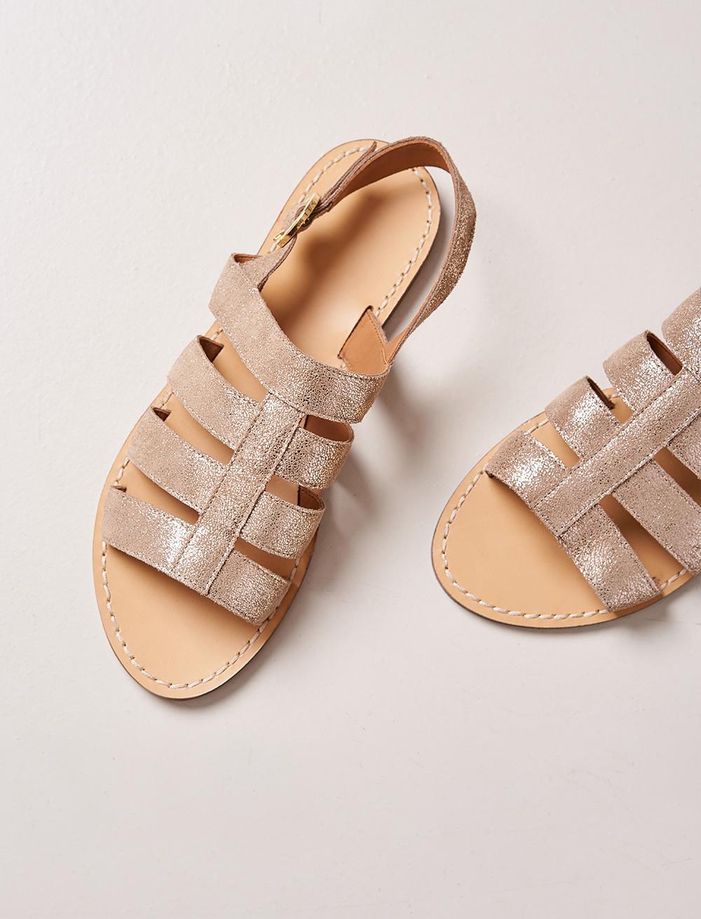 Sandales Plates pour Femme en Cuir ou Daim : La Collection - Pied de Biche